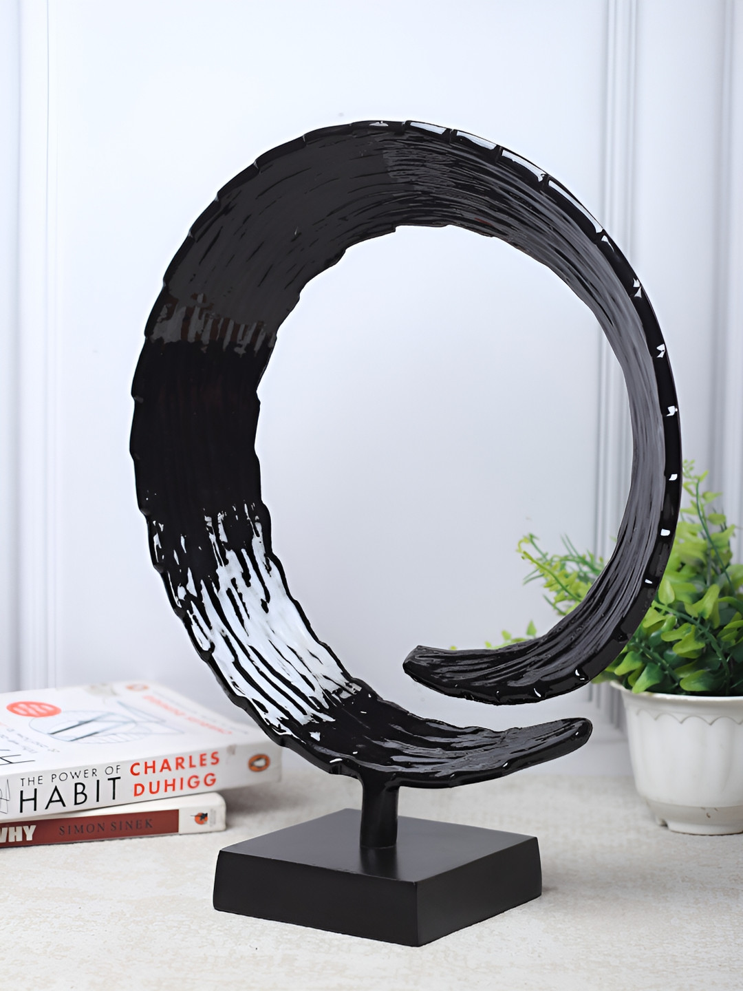 Buy Decor De Maison Black Large Serene Ripples Ring Figurine Metal ...