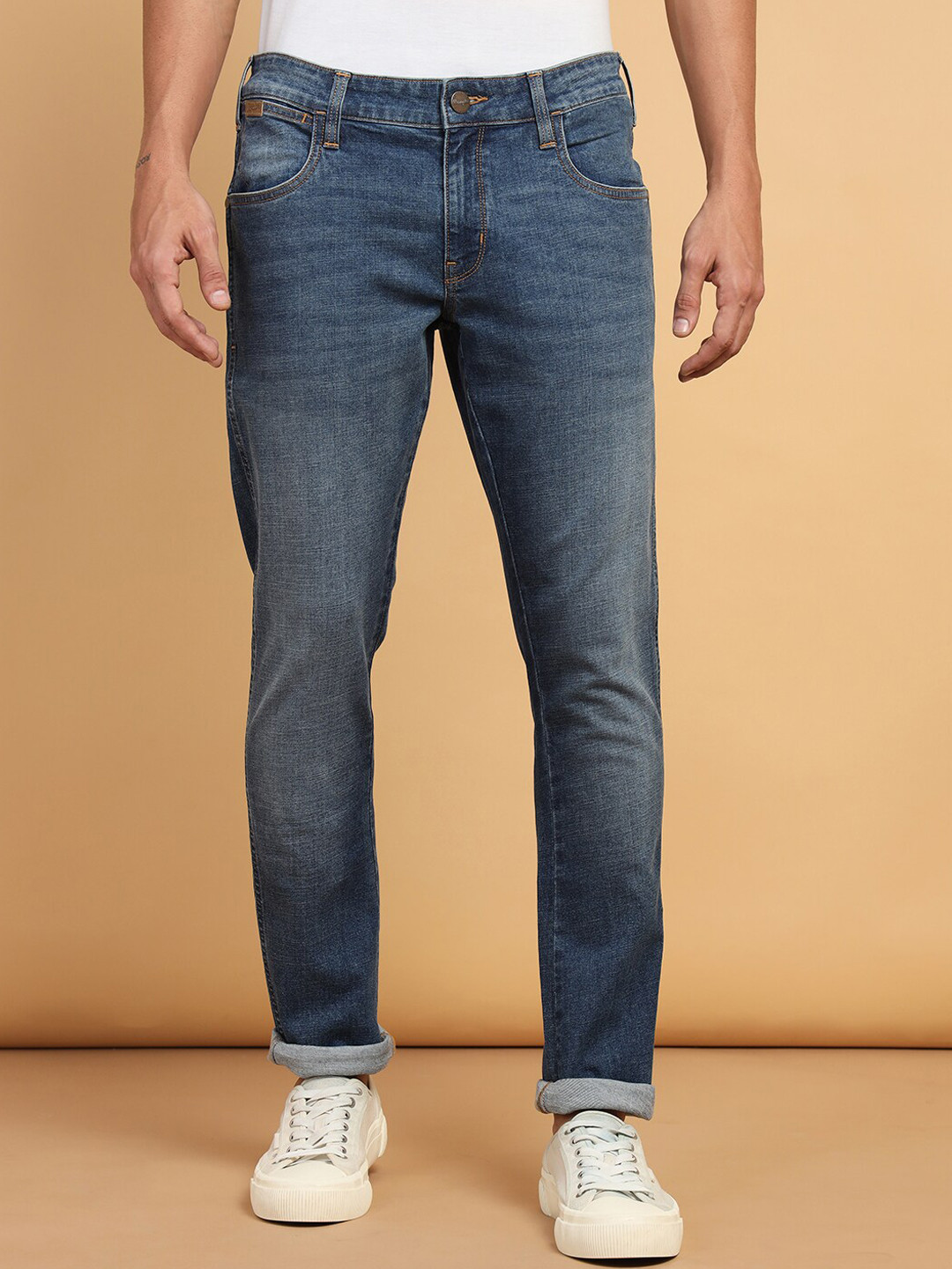 Buy Wrangler Men Vegas Skinny Fit Low Rise Light Fade Stretchable Jeans ...