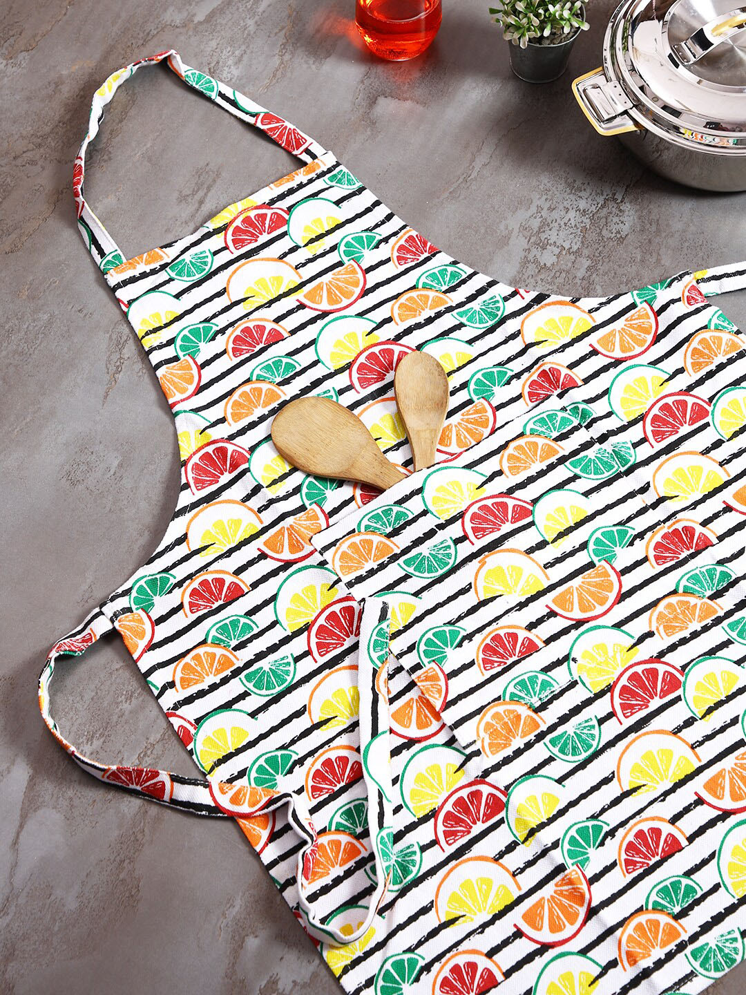 Buy Soumya White & Red Printed Cotton Apron With Front Pocket - Aprons for Unisex 28126596 | Myntra