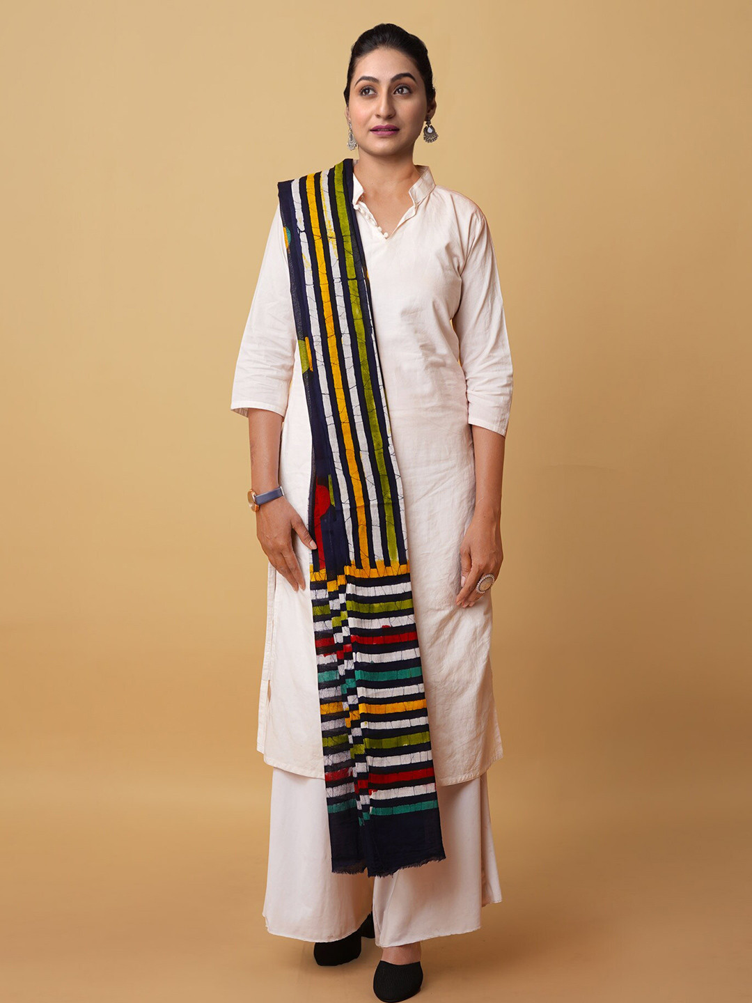 Buy Unnati Silks Ethnic Motifs Printed Pure Cotton Batik Dupatta ...