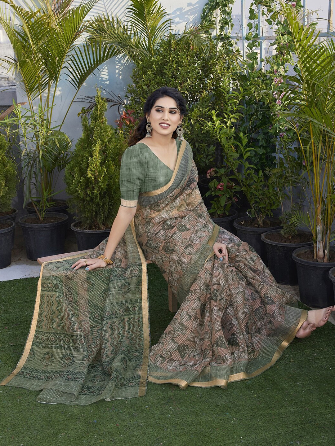 Buy KALINI Floral Printed Zari Saree - Sarees for Women 28166416 | Myntra