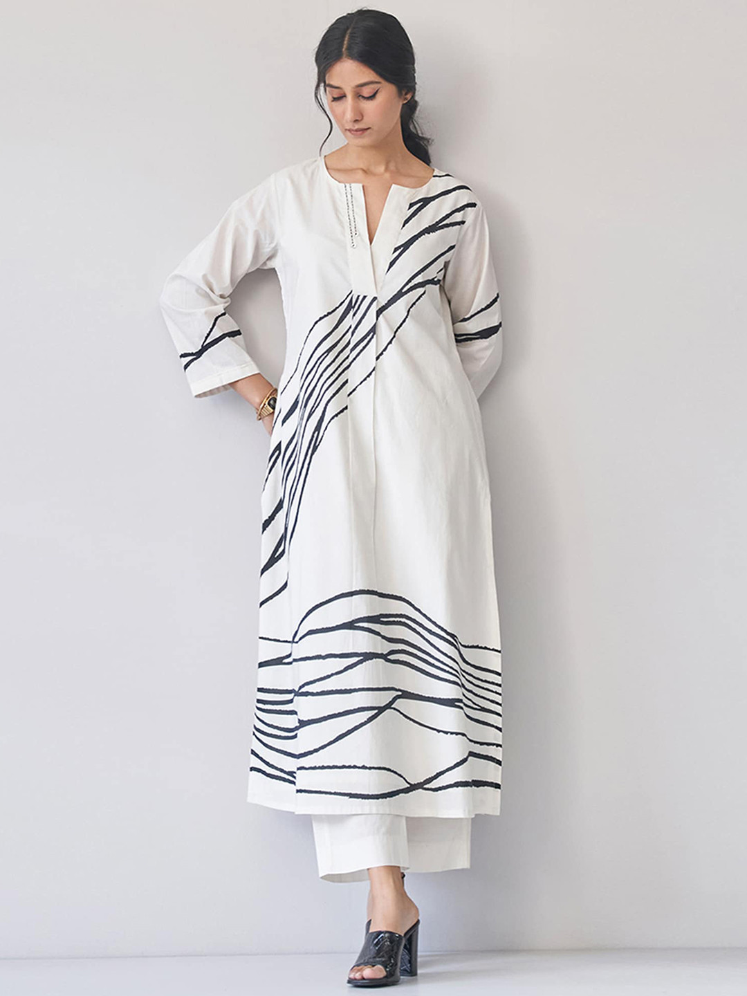 Buy Ganga Printed Round Neck Long Sleeves Pure Cotton Kurta With ...