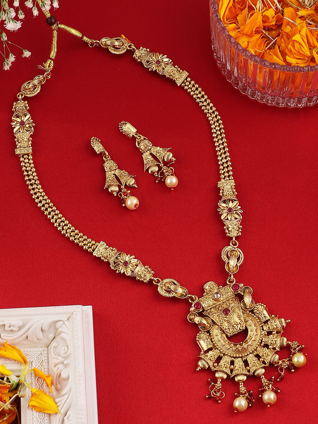 Buy MANSIYAORANGE Gold Plated Stone Studded & Beaded Jewellery Set ...