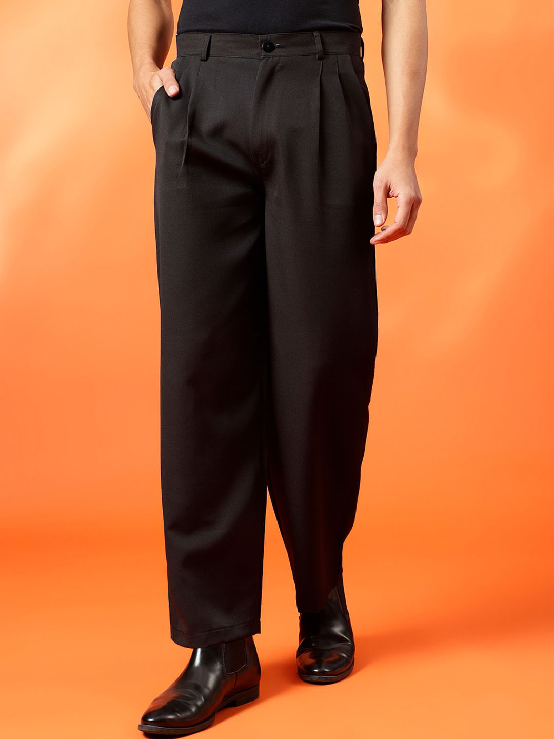 Buy BWOLVES Men Relaxed Loose Fit Pleated Cotton Trouser - Trousers for ...