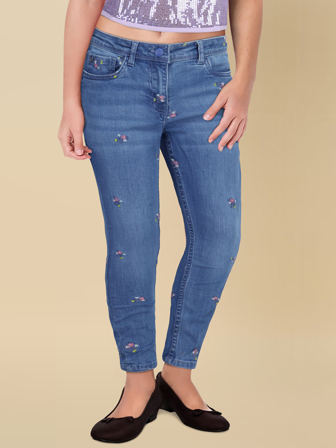 Buy Allen Solly Junior Girls Skinny Fit Light Fade Mid Rise Clean Look ...