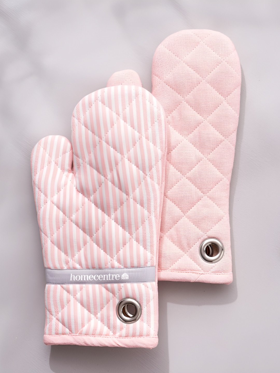 Buy Home Centre Colour Refresh 2 Pieces Pink Quilted Cotton Oven ...