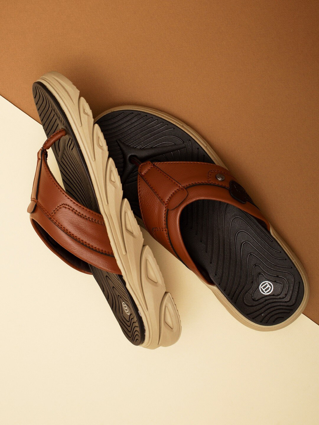 Buy Big Fox Men Thong Flip Flops - Flip Flops for Men 28687894 | Myntra