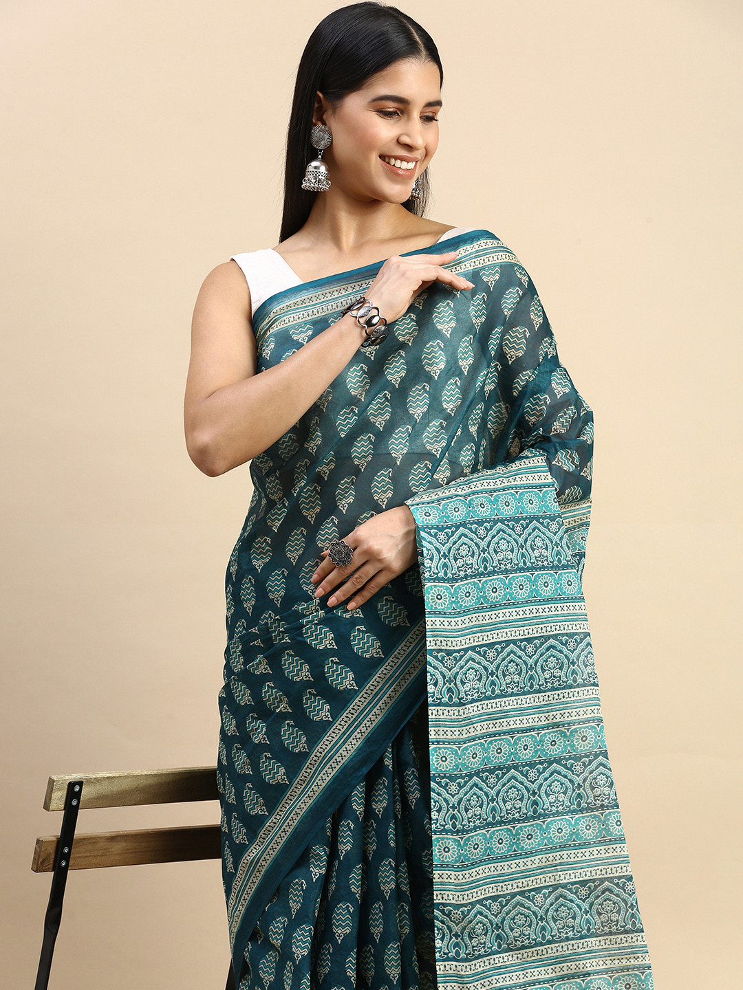 Buy SHANVIKA Ethnic Motifs Pure Cotton Saree - Sarees for Women ...