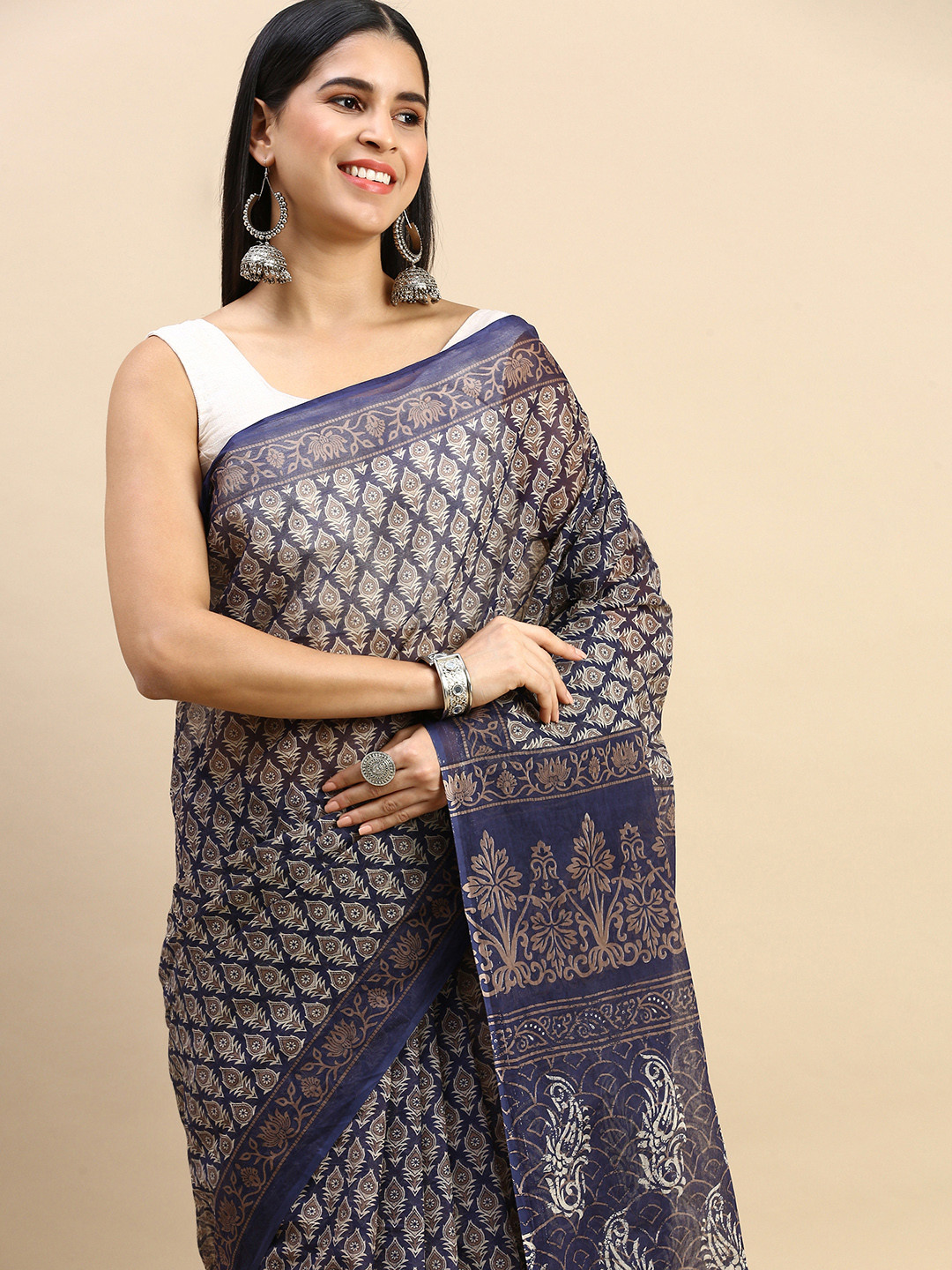 Buy SHANVIKA Ethnic Motifs Pure Cotton Saree - Sarees for Women ...