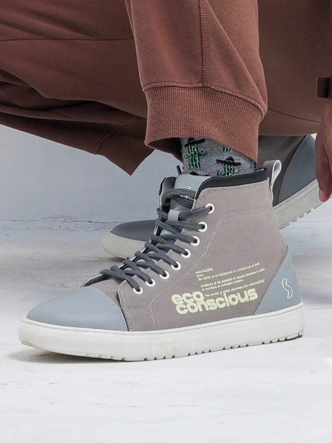 Buy Solethreads Men Textured Memory Foam Contrast Sole High Top Canvas ...