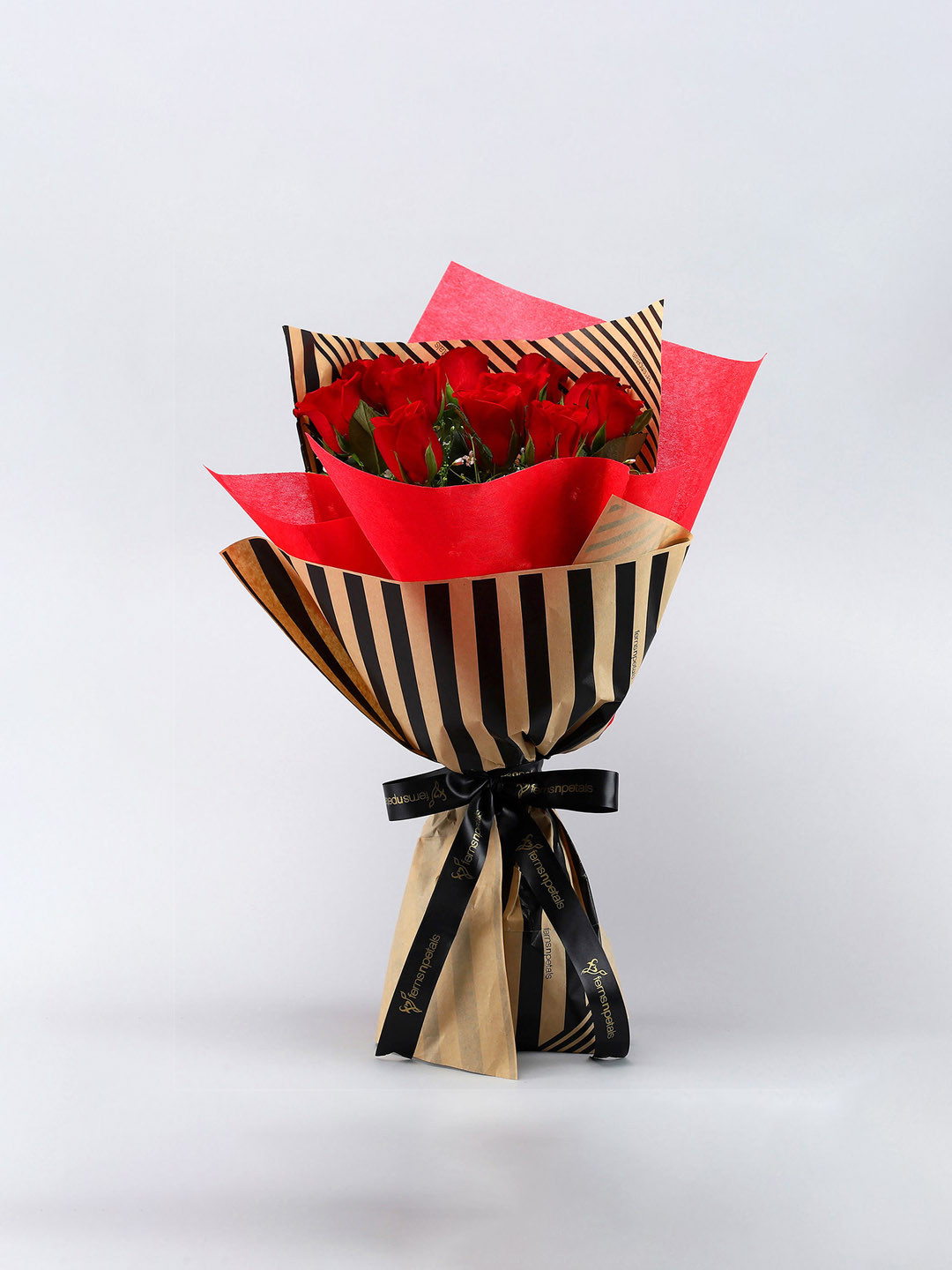 Buy Fnp 11 Red Roses Fresh Flowers Bouquet - Fresh Flowers for Unisex ...