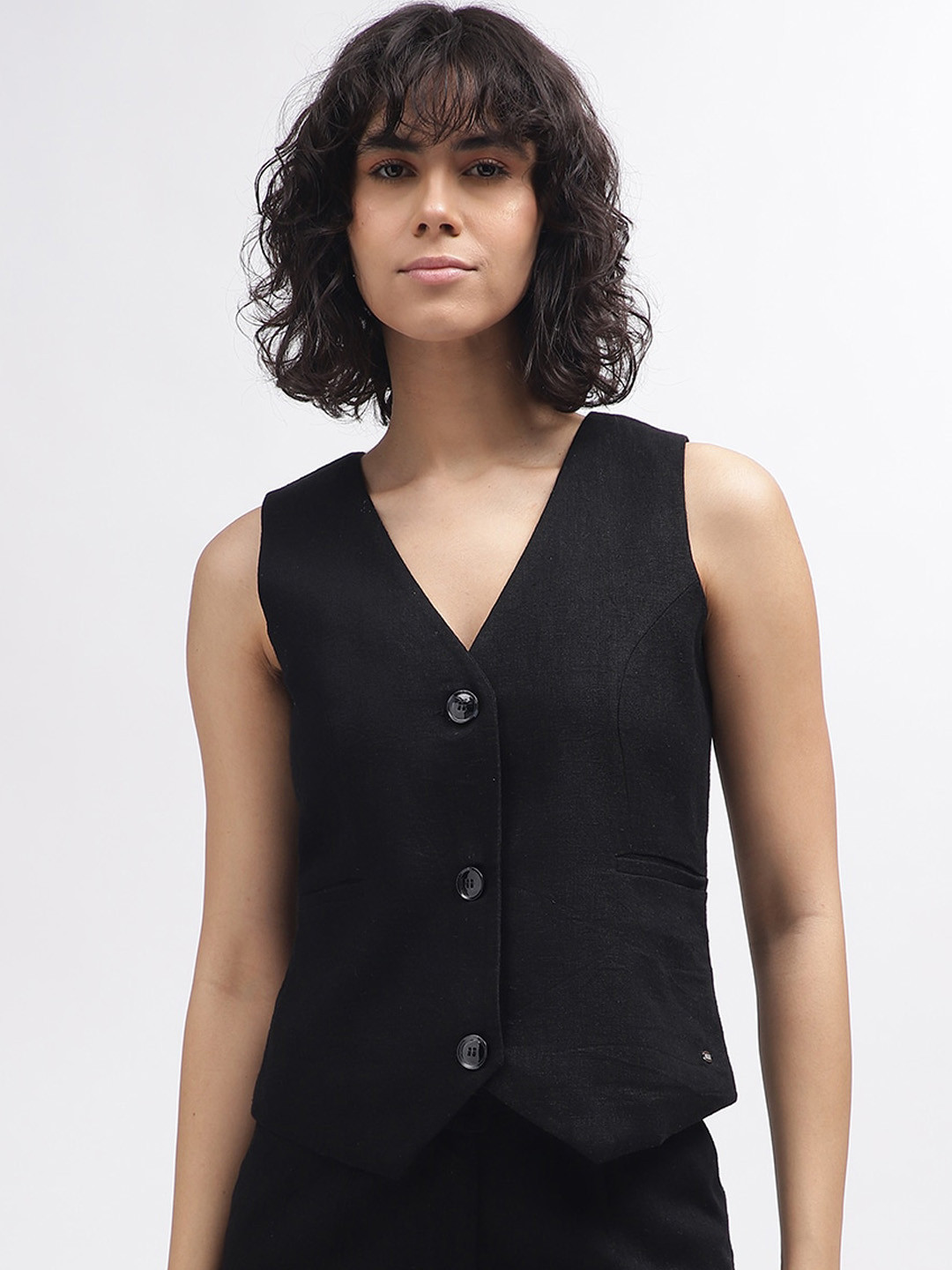 Buy ELLE Women Solid V Neck Sleeveless Waist Coat - Waistcoat for Women ...