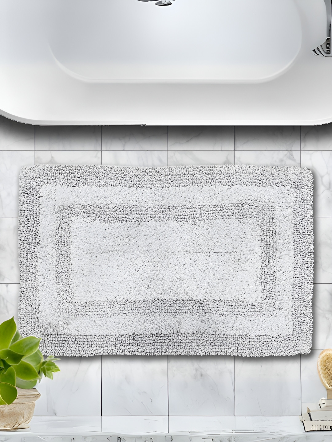 Buy Aurave Silver Toned Textured 2800 GSM Cotton Reversible Bath Mat ...