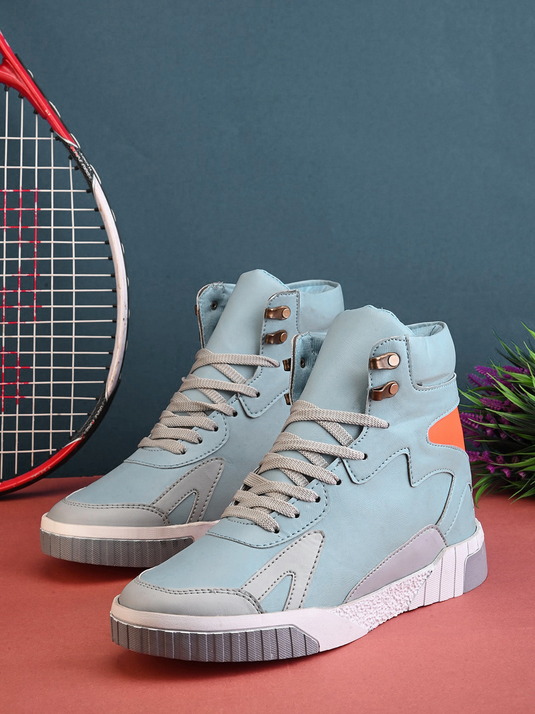 Buy Woakers Men Textured Comfort Insole Contrast Sole High Top Lace Up ...