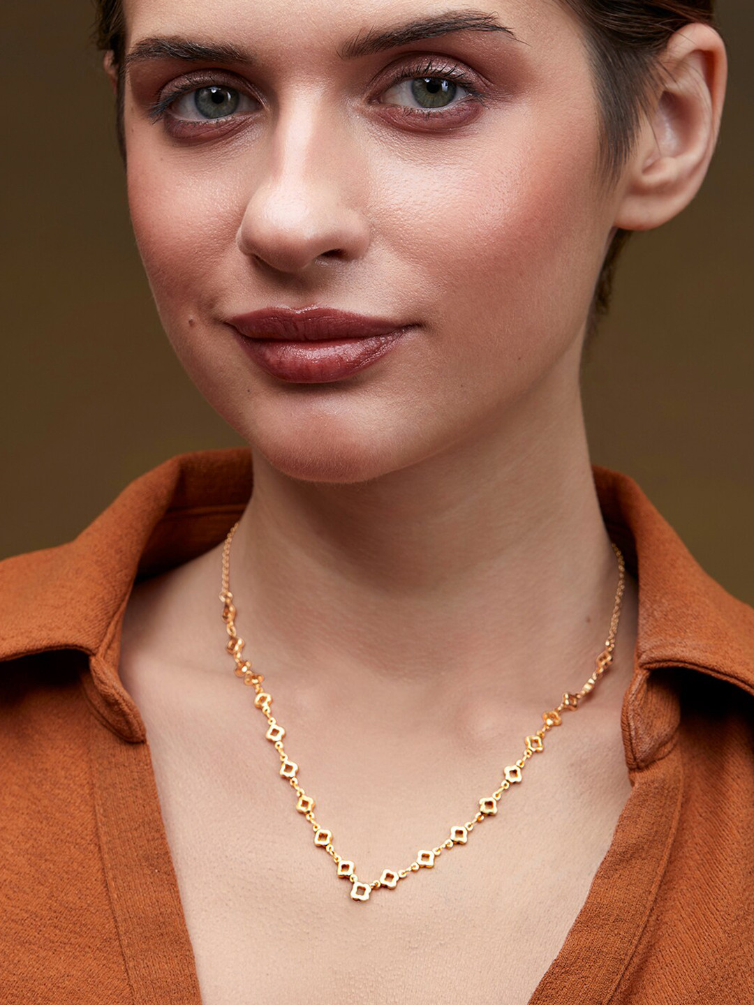 Buy AIKA BY MINUTIAE Brass Gold Plated Floral Minimal Necklace ...