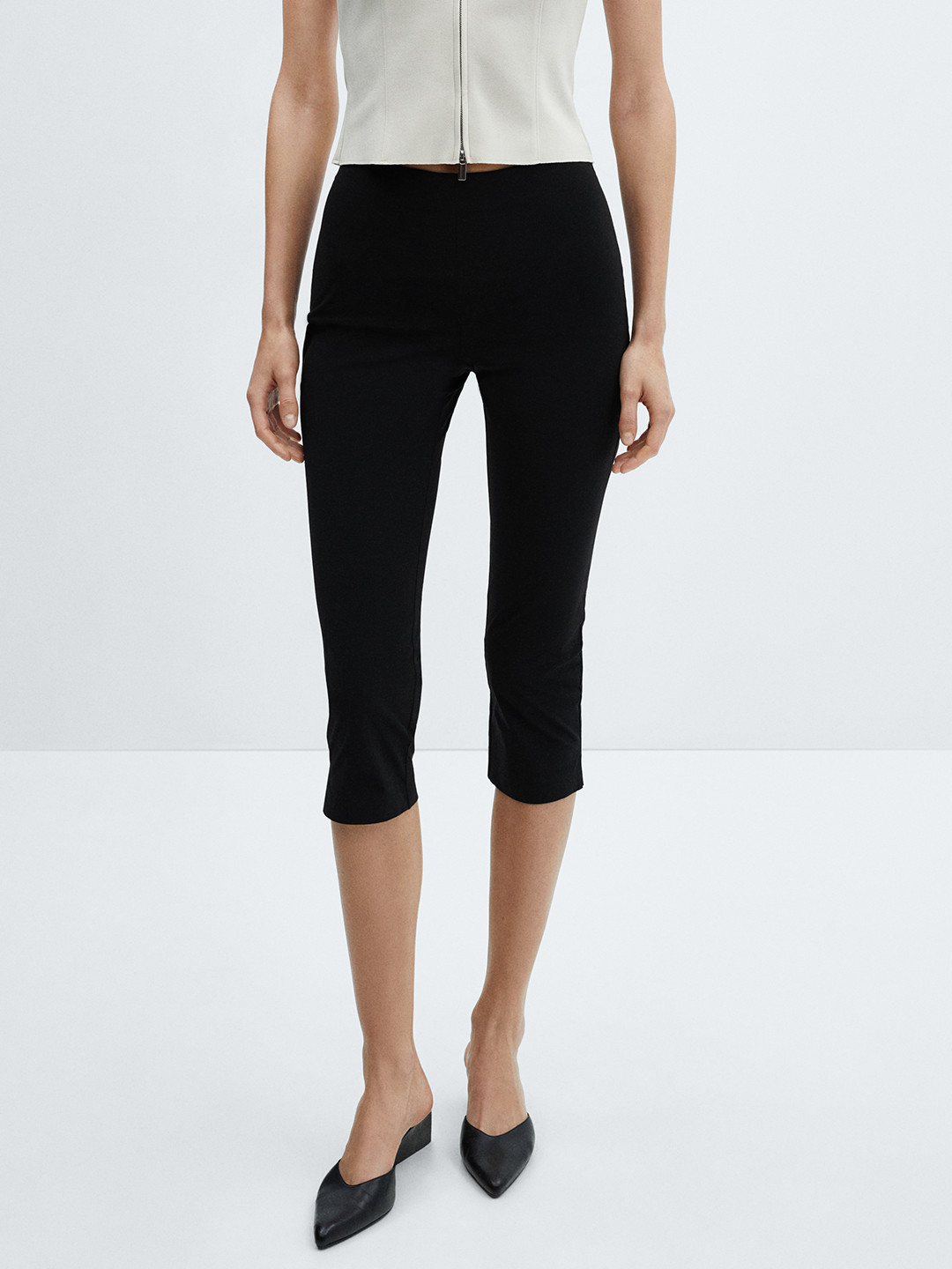 Buy MANGO Women Skinny Fit Capris - Capris for Women 28962598 | Myntra