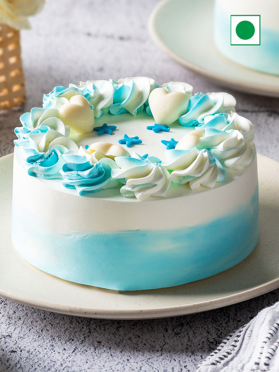 Buy Fnp Floral Vanilla Flavour Eggless Round Shape Cake 500gms - Cake ...