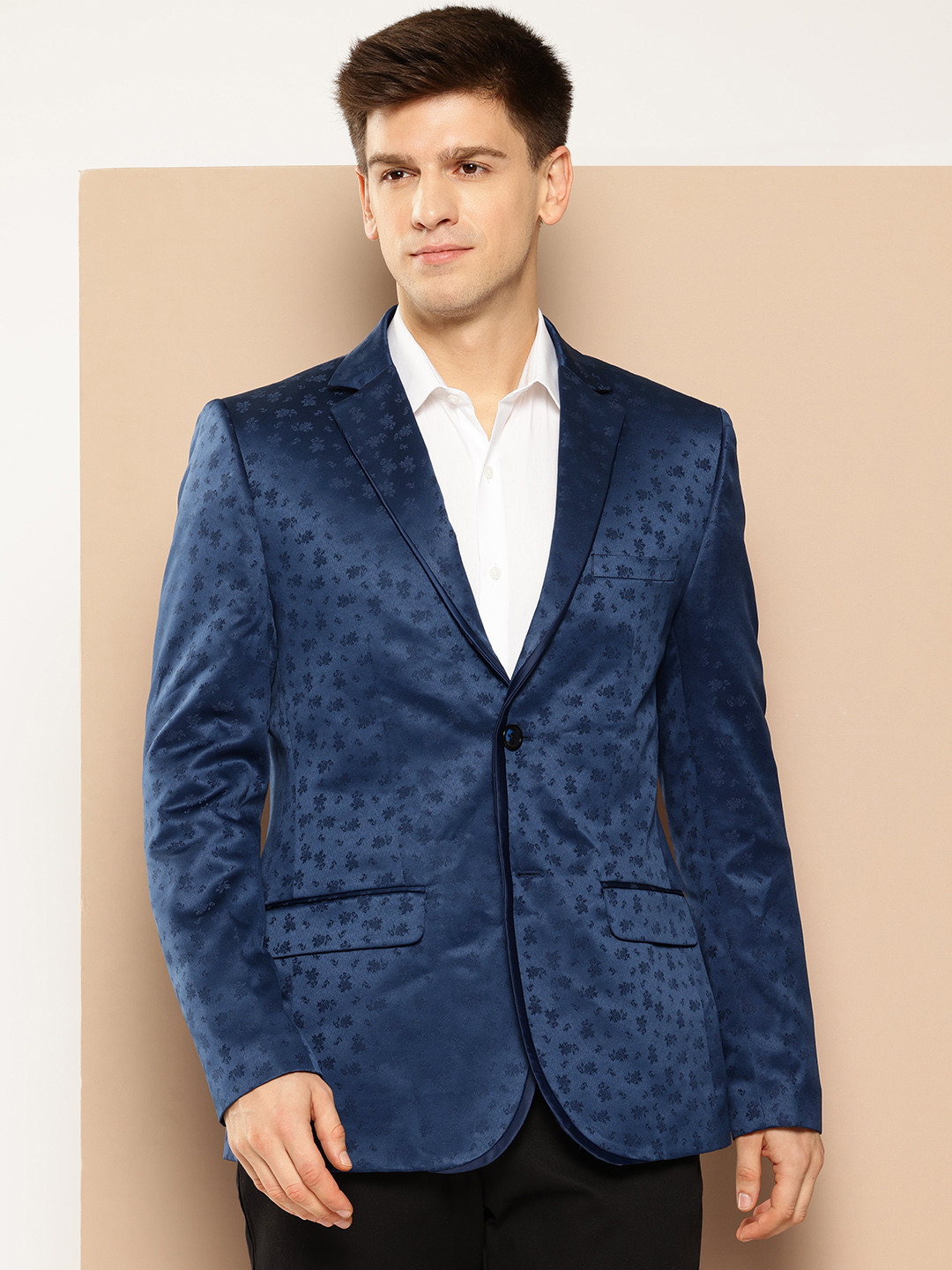 Buy INVICTUS Self Design Slim Fit Smart Casual Blazer - Blazers for Men ...