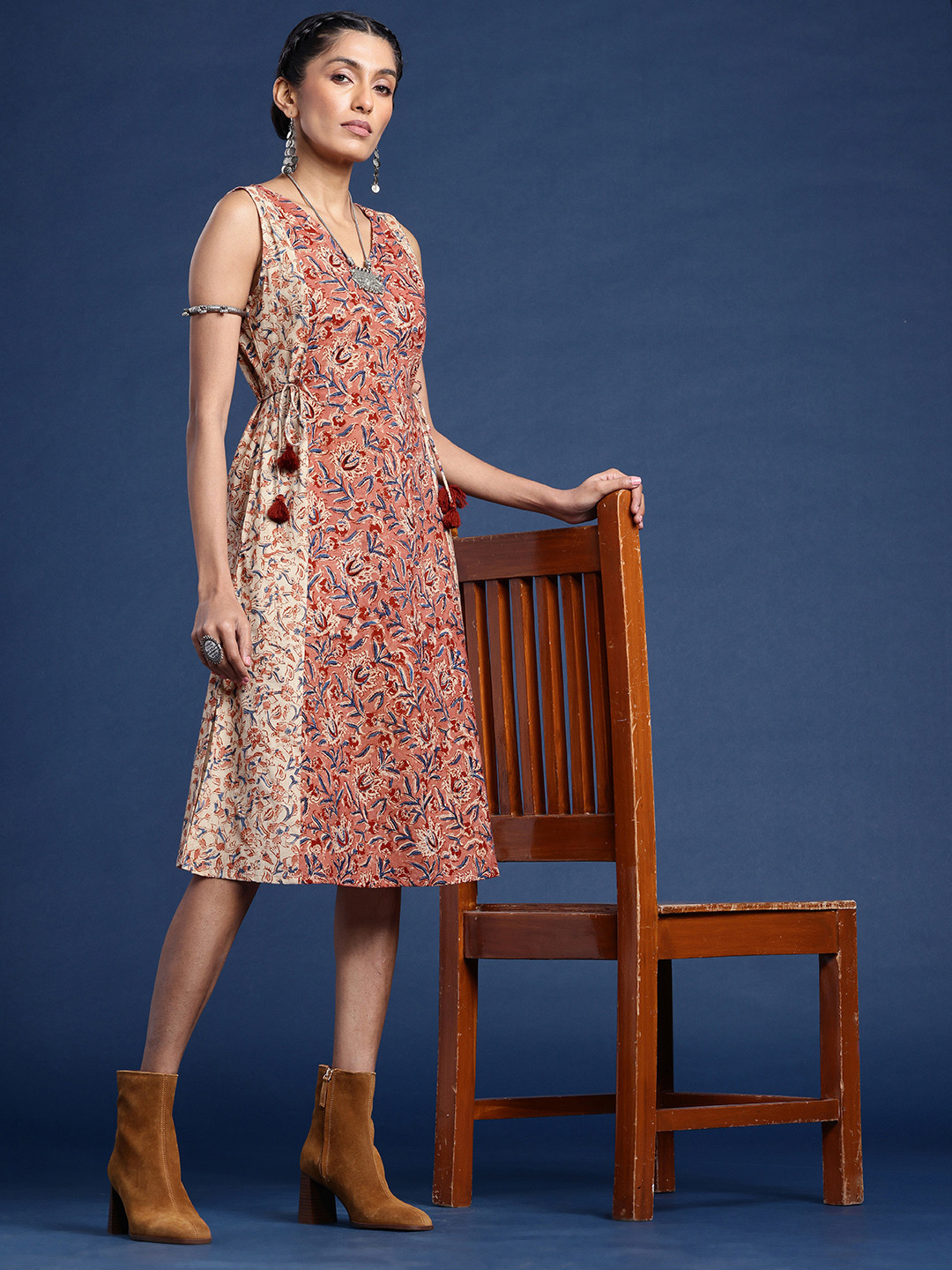 Buy Taavi Pure Cotton Ethnic Motifs Printed A Line Kalamkari Ethnic ...