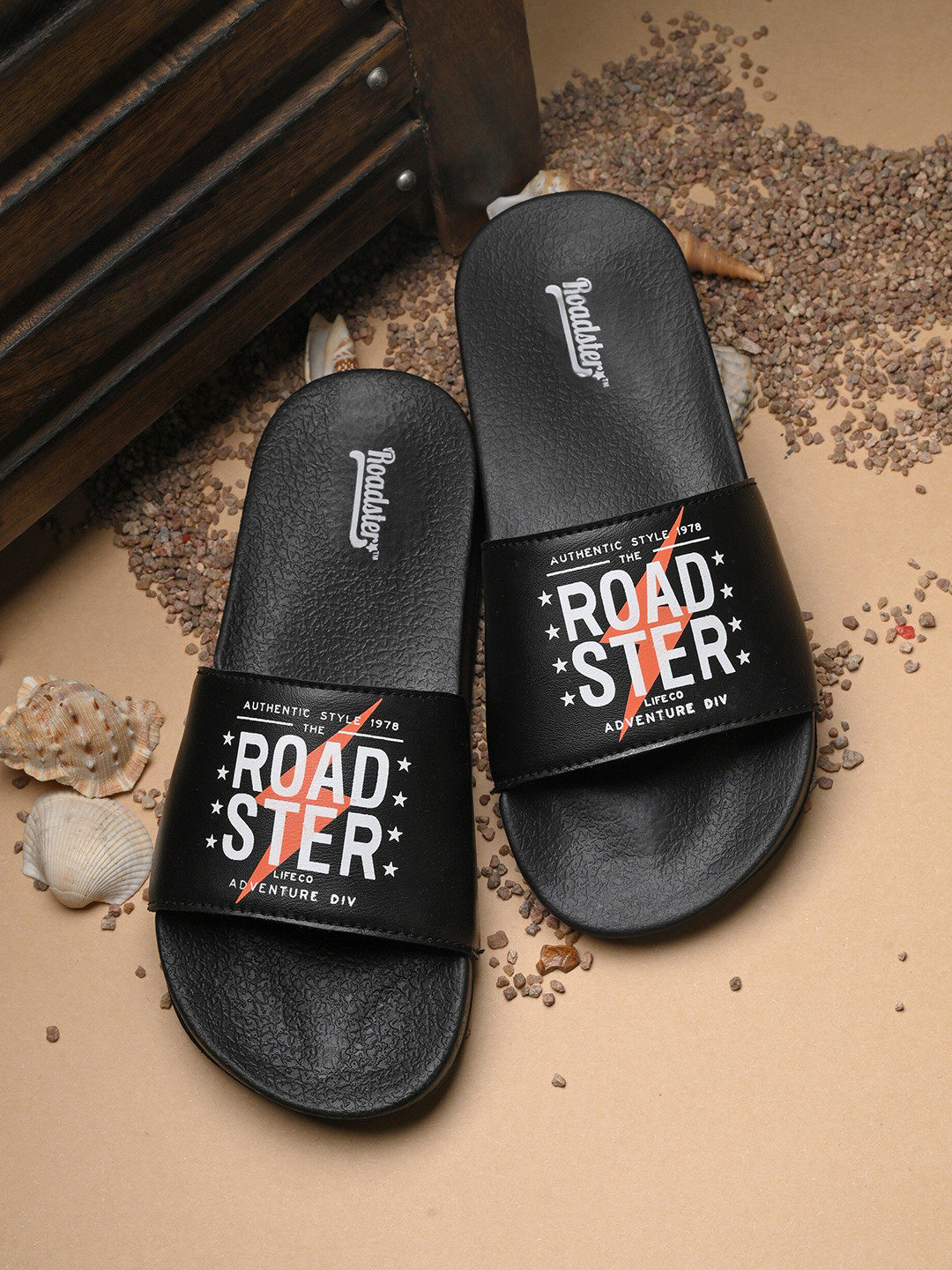 Buy The Roadster Lifestyle Co. Black Printed Open Toe Sliders - Flip ...