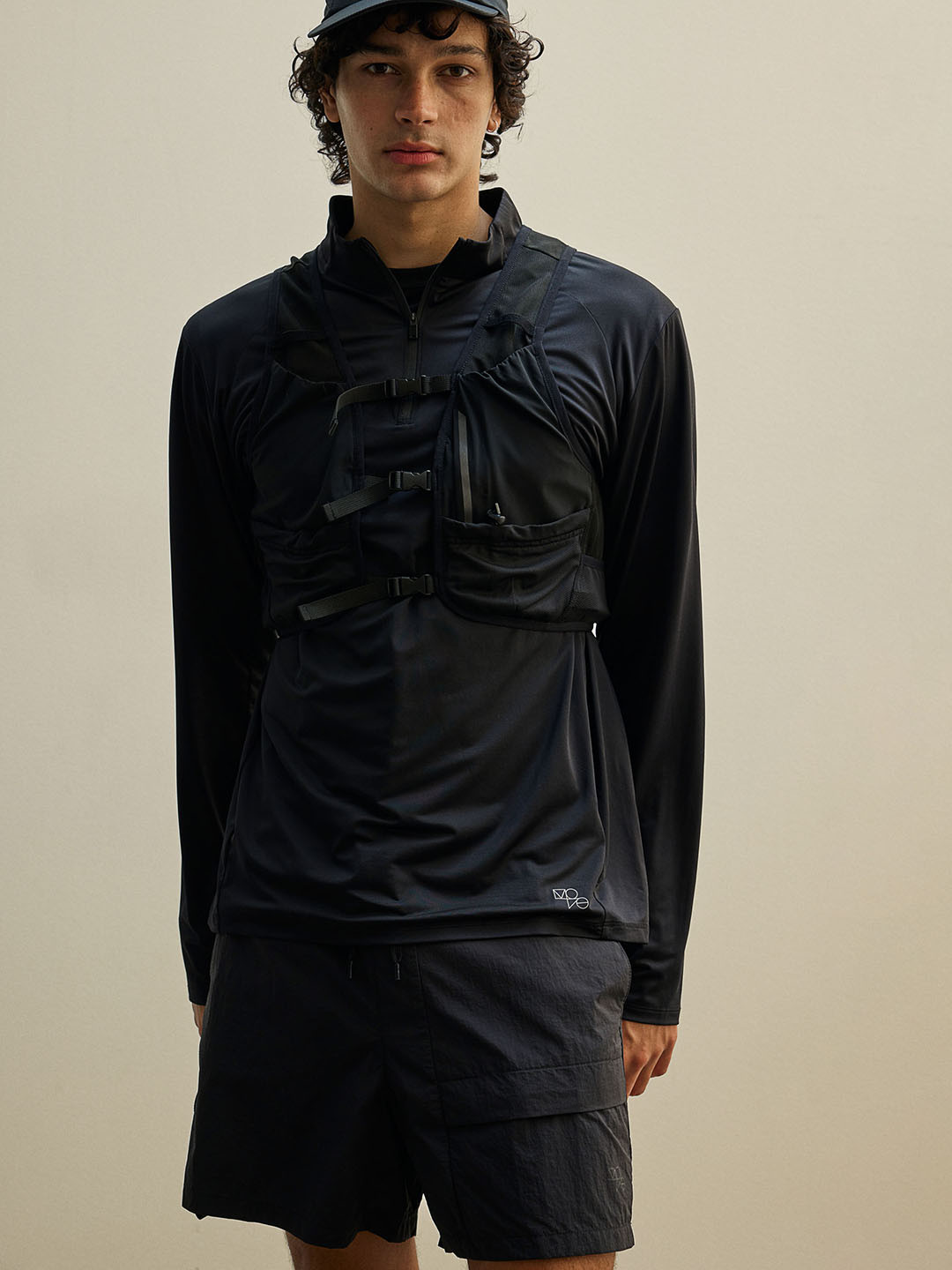 Buy H&M Mesh Running Vest - Jackets for Men 29183772 | Myntra