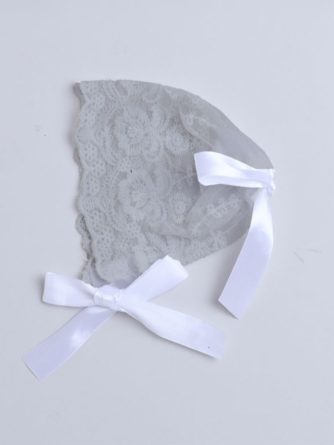 Buy TIPY TIPY TAP Girls Self Design Lacey Bonnet Cap - Caps for Girls ...