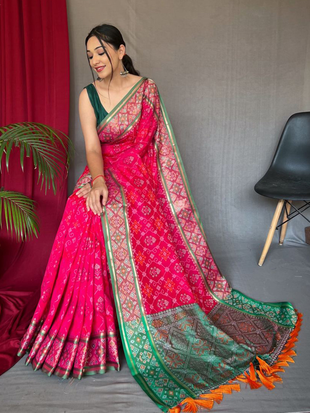 Buy Sarvada Ethnic Motifs Woven Design Zari Patola Saree - Sarees for ...