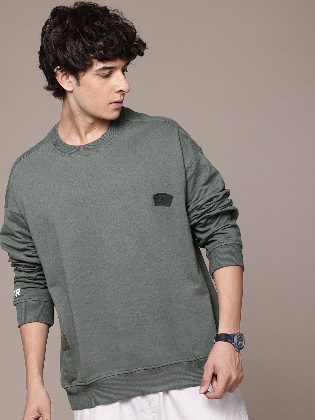 Buy The Roadster Lifestyle Co. Oversized Fit Sweatshirt - Sweatshirts for Men 29276174 | Myntra