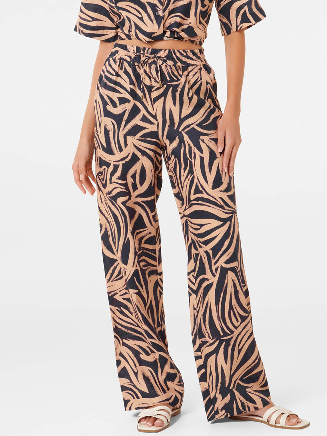 Buy Forever New Women Animal Printed Relaxed High Rise Linen Parallel ...