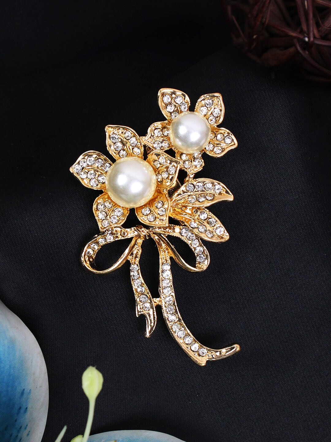 Buy Kavove Men Floral Stone Studded & Beaded Statement Brooch - Brooch for Men 29391854 | Myntra