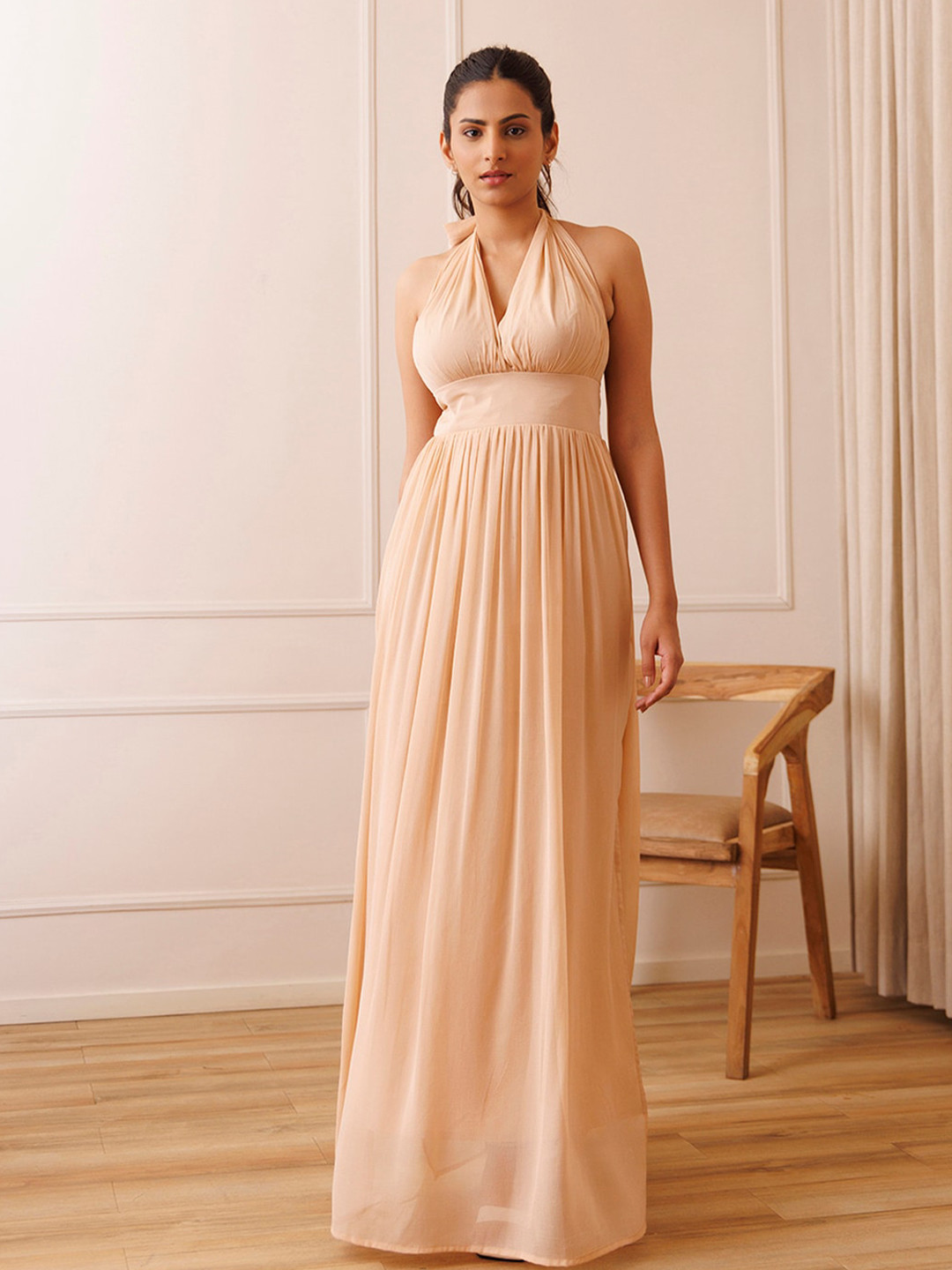 Buy Ragavi Halter Neck Gathered Chiffon Maxi Dress - Dresses for Women 29434586 | Myntra