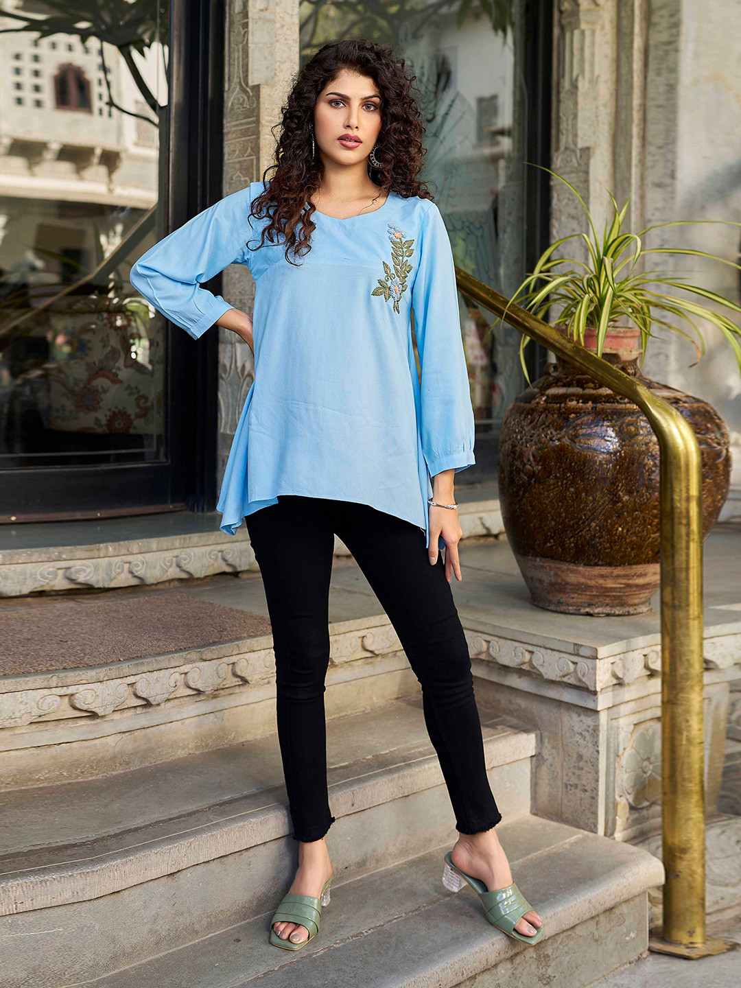 Buy Puretouch Floral Embroidered Tunic - Tunics for Women 29502668 | Myntra