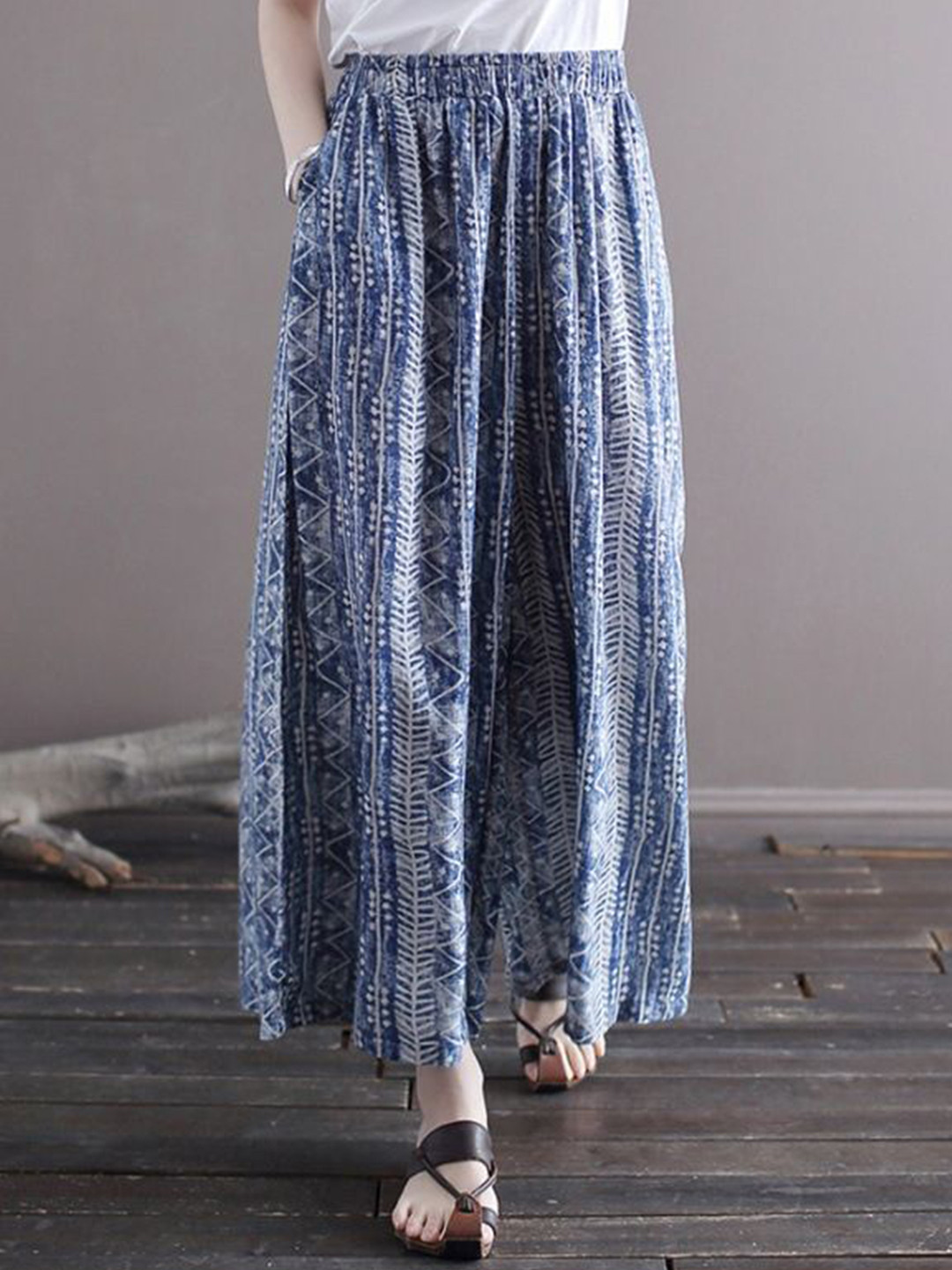 Buy StyleCast Women Printed Trouser - Trousers for Women 29519788 | Myntra