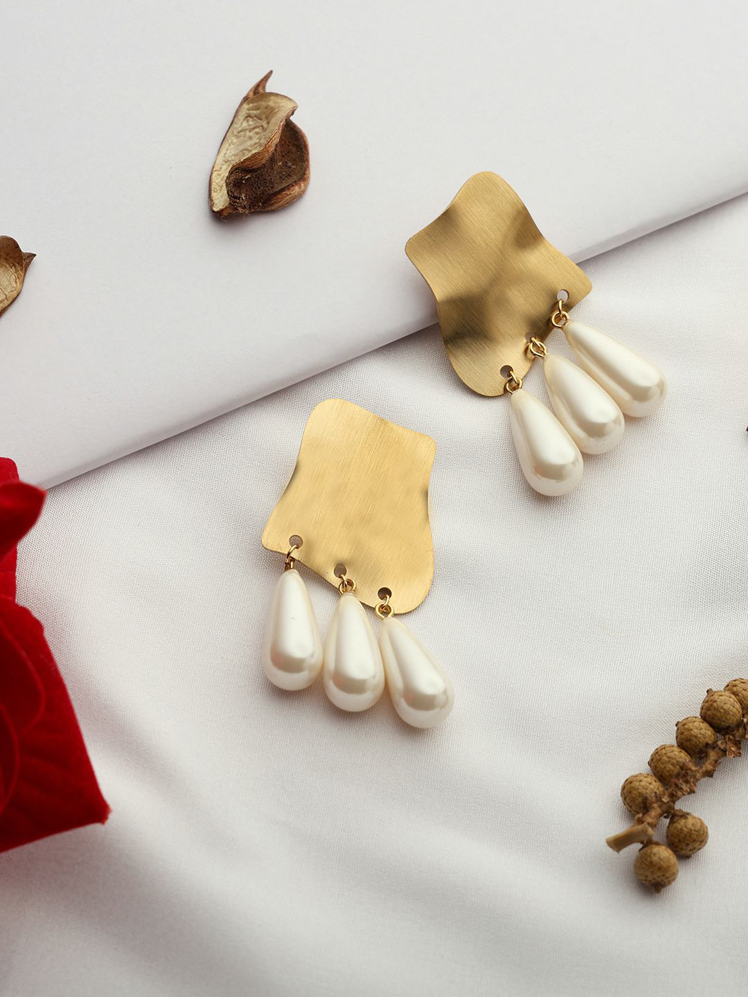 Buy VENI Gold Plated Contemporary Studs - Earrings for Women 29536522 ...