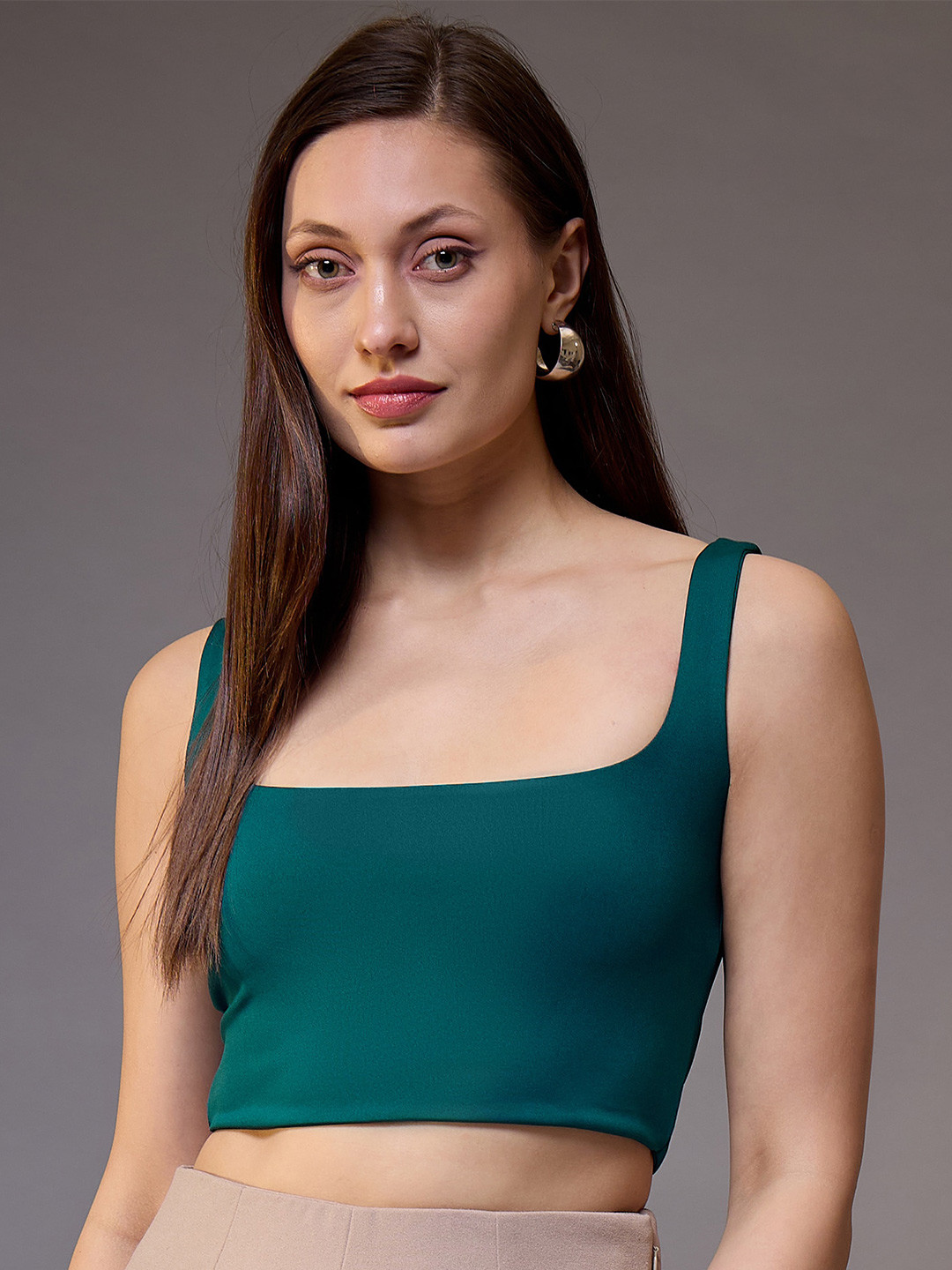 Buy STYLECAST X KASSUALLY Women Square Neck Sleeveless Solid Crop Top ...