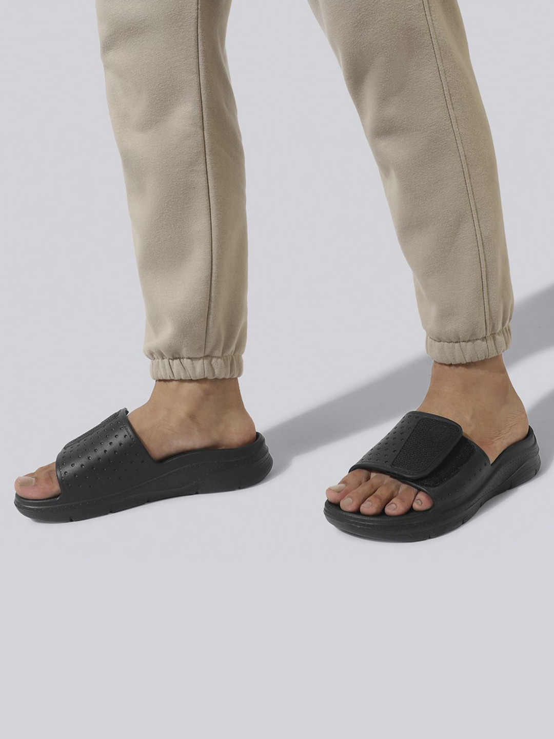 Buy NEEMANS Men Rubber Open Toe Sliders - Flip Flops for Men 29623124 ...