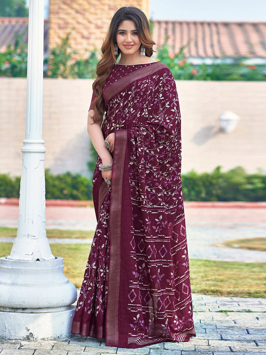 Buy Satrani Floral Zari Silk Blend Saree - Sarees for Women 29628554 ...