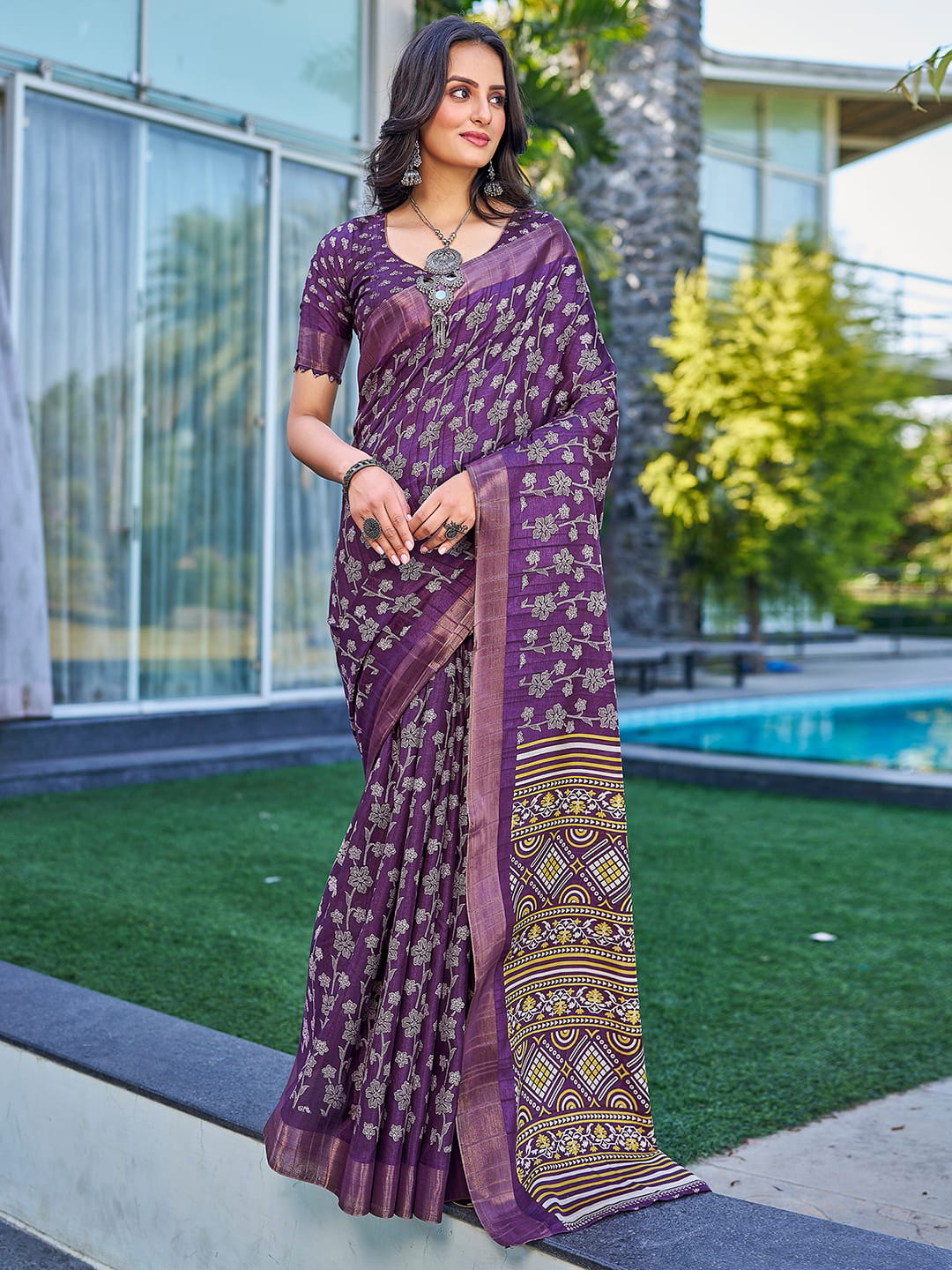 Buy Satrani Floral Zari Silk Blend Saree - Sarees for Women 29628636 ...