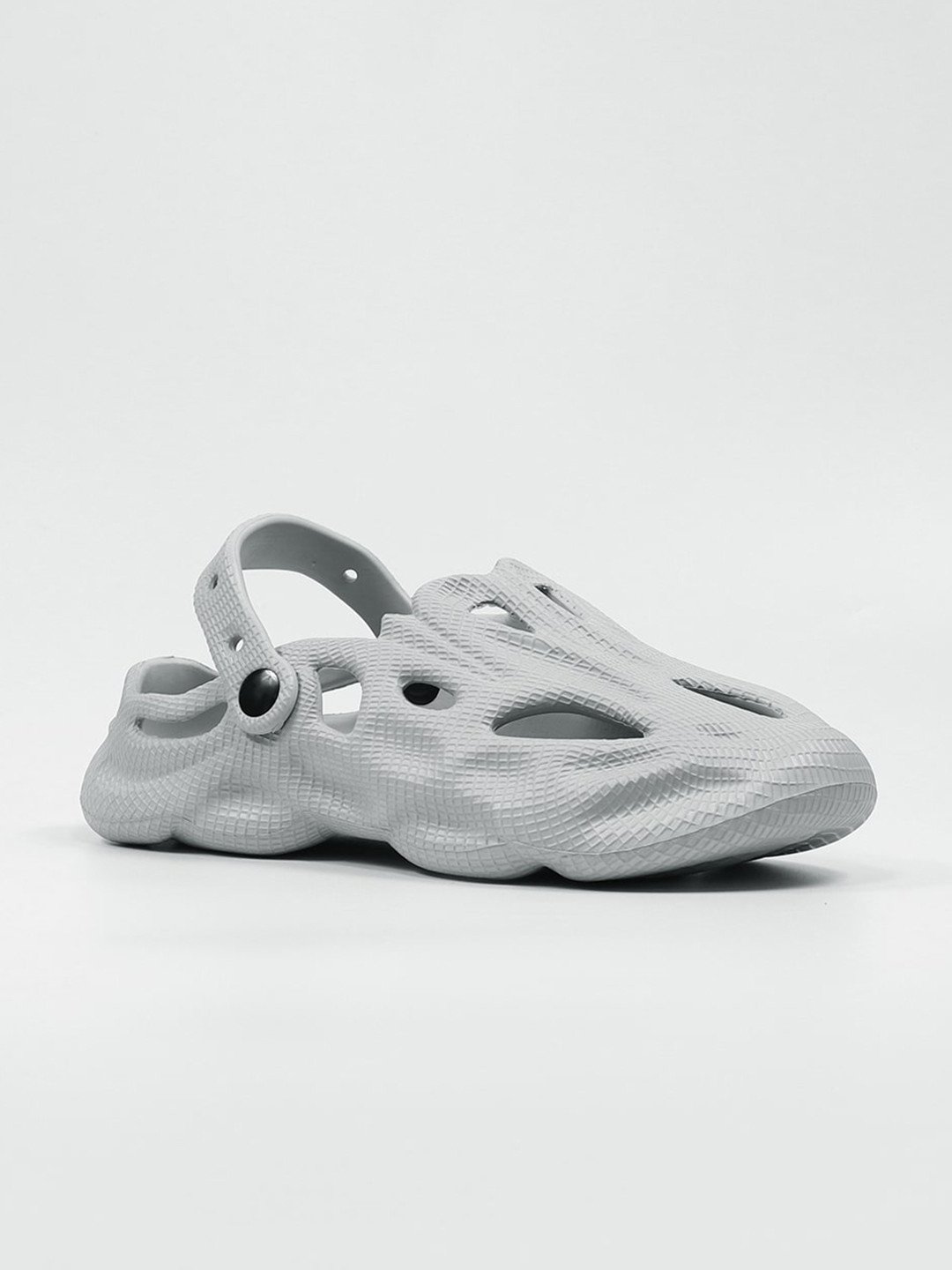 Buy SPIFFERS Men Croslite Clogs - Flip Flops for Men 29643808 | Myntra