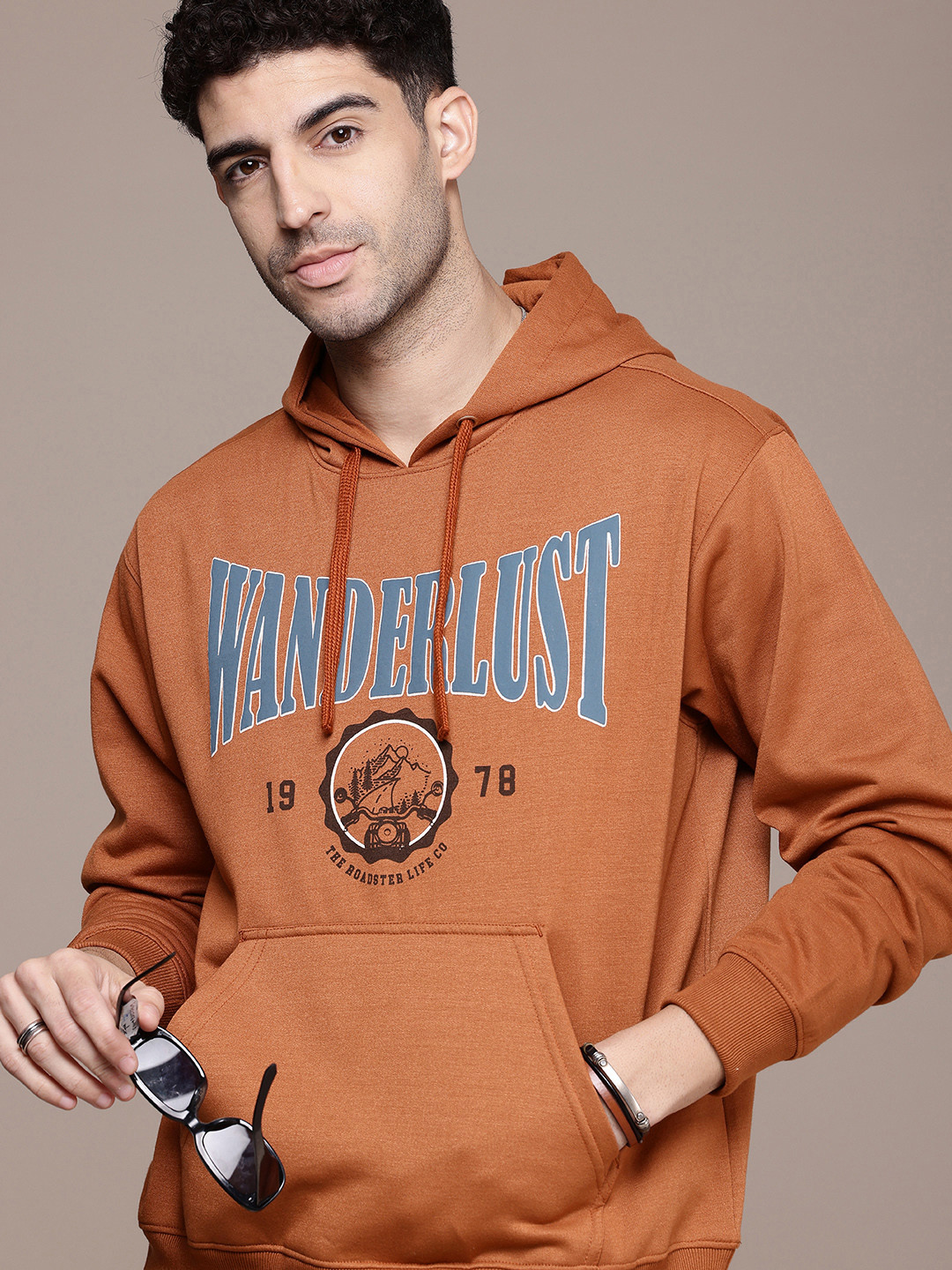 Buy The Roadster Life Co. Graphic Printed Hooded Relaxed Fit Sweatshirt - Sweatshirts for Men ...