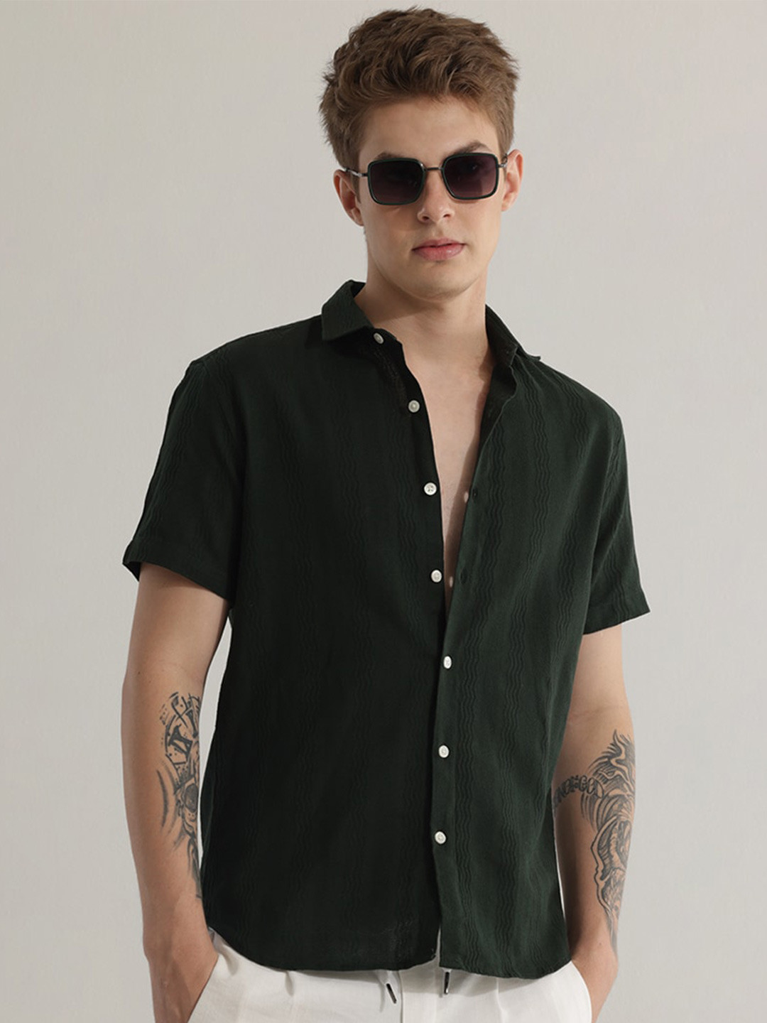 Buy Snitch Black Textured Self Design Snug Slim Fit Cotton Opaque ...