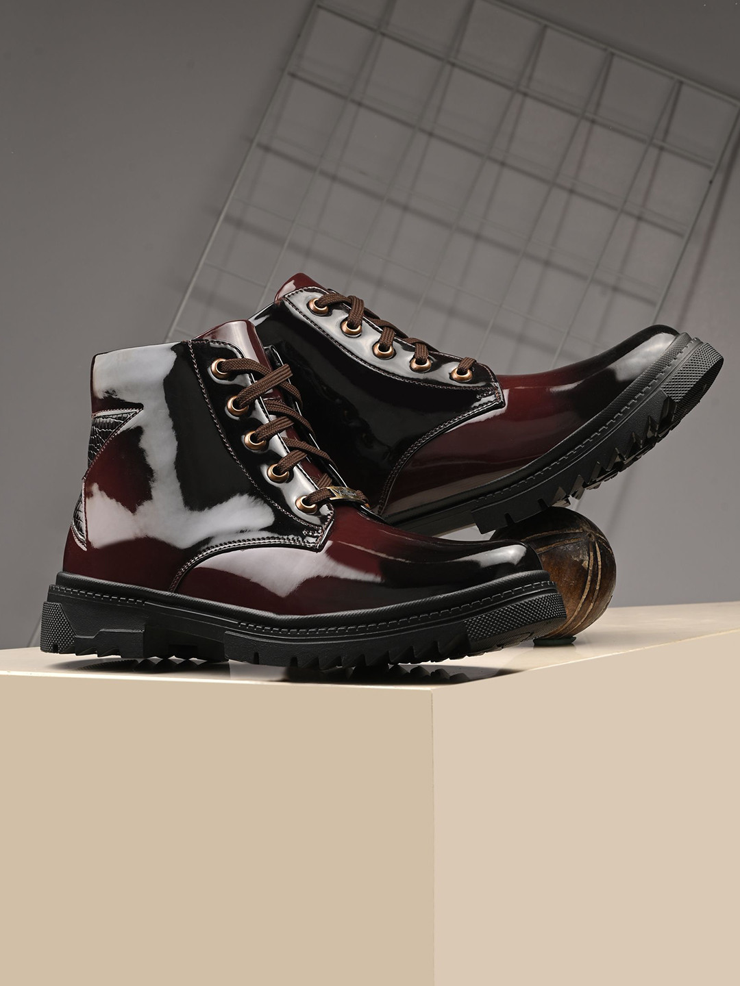 Buy Vellinto Men Round Toe Regular Boots - Boots for Men 29754068 | Myntra