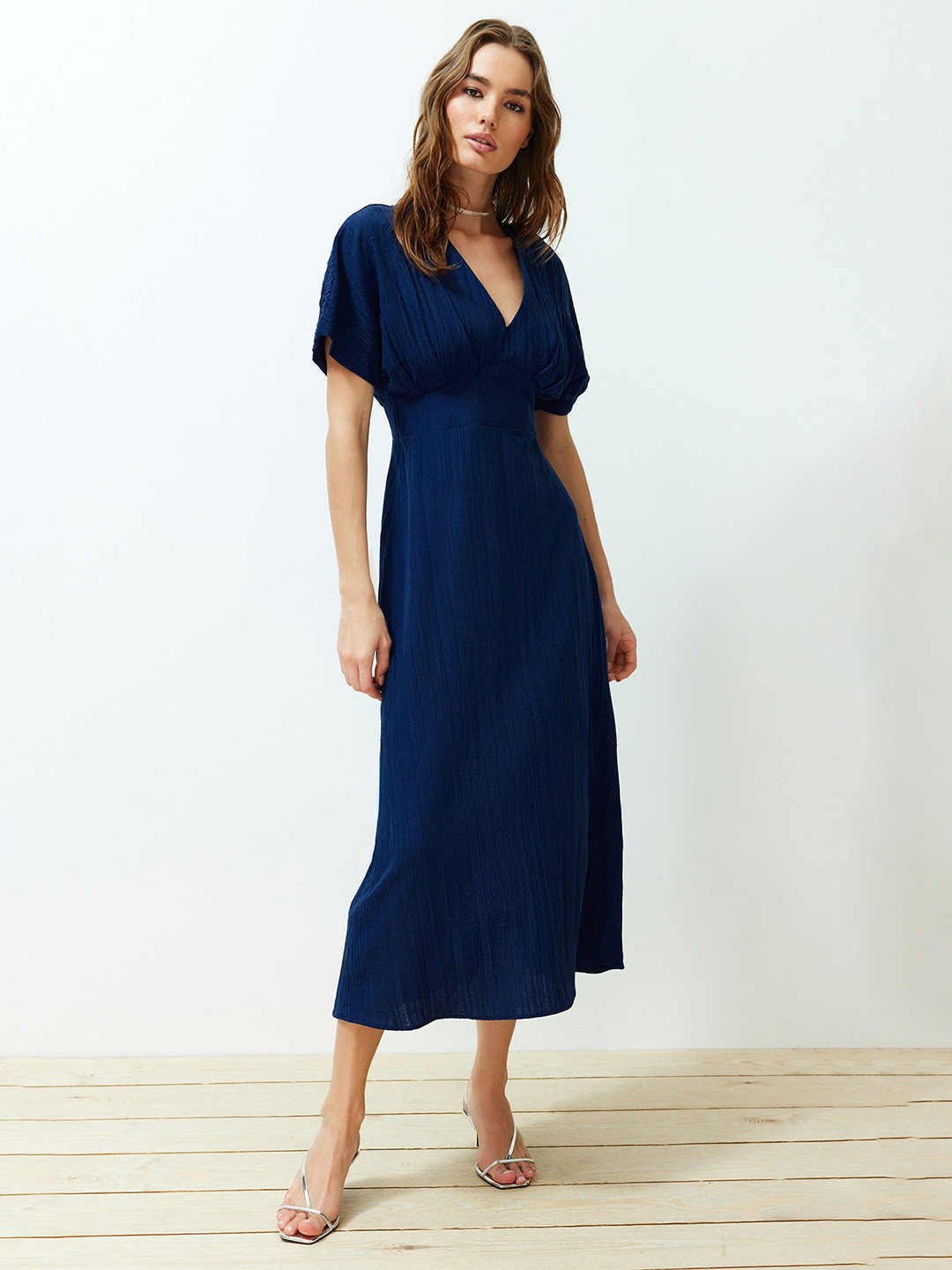 Buy Trendyol Self Design V Neck Pleated Midi Empire Dress - Dresses for ...