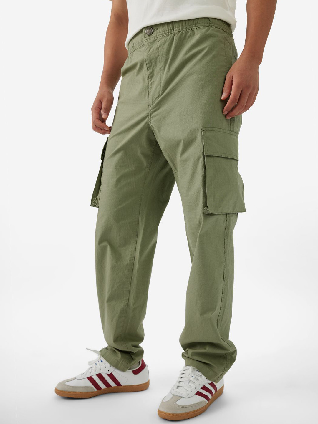 Buy The Souled Store Men Straight Fit Mid Rise Cotton Cargos Trousers ...