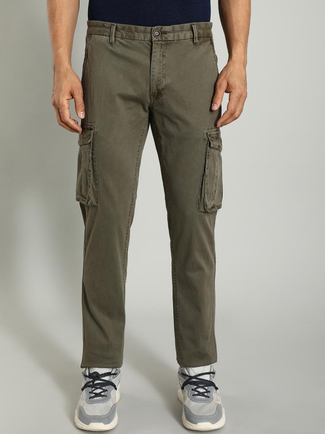 Buy Indian Terrain Men Brooklyn Slim Fit Cargos Trousers - Trousers for ...