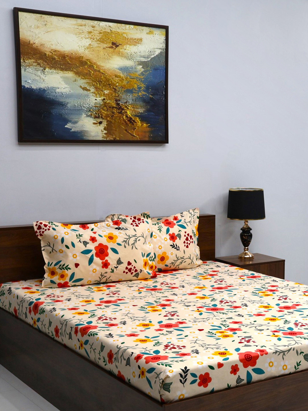 Buy BOMBAY DYEING Cream & Green Geometric 144 TC Queen Bedsheet With 2 ...