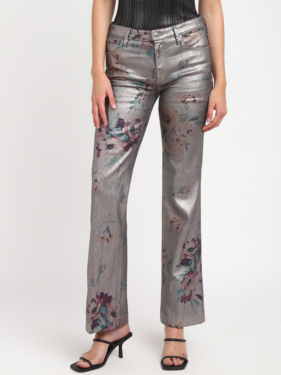 Buy GUESS Women Slim Fit Mid Rise Clean Look Printed Stretchable Jeans ...