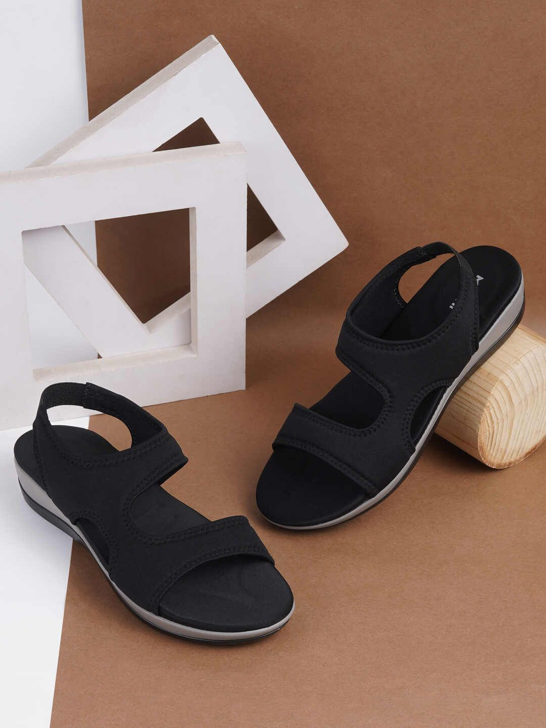 Buy Mochi Women Open Toe Flats - Flats for Women 29967029 | Myntra