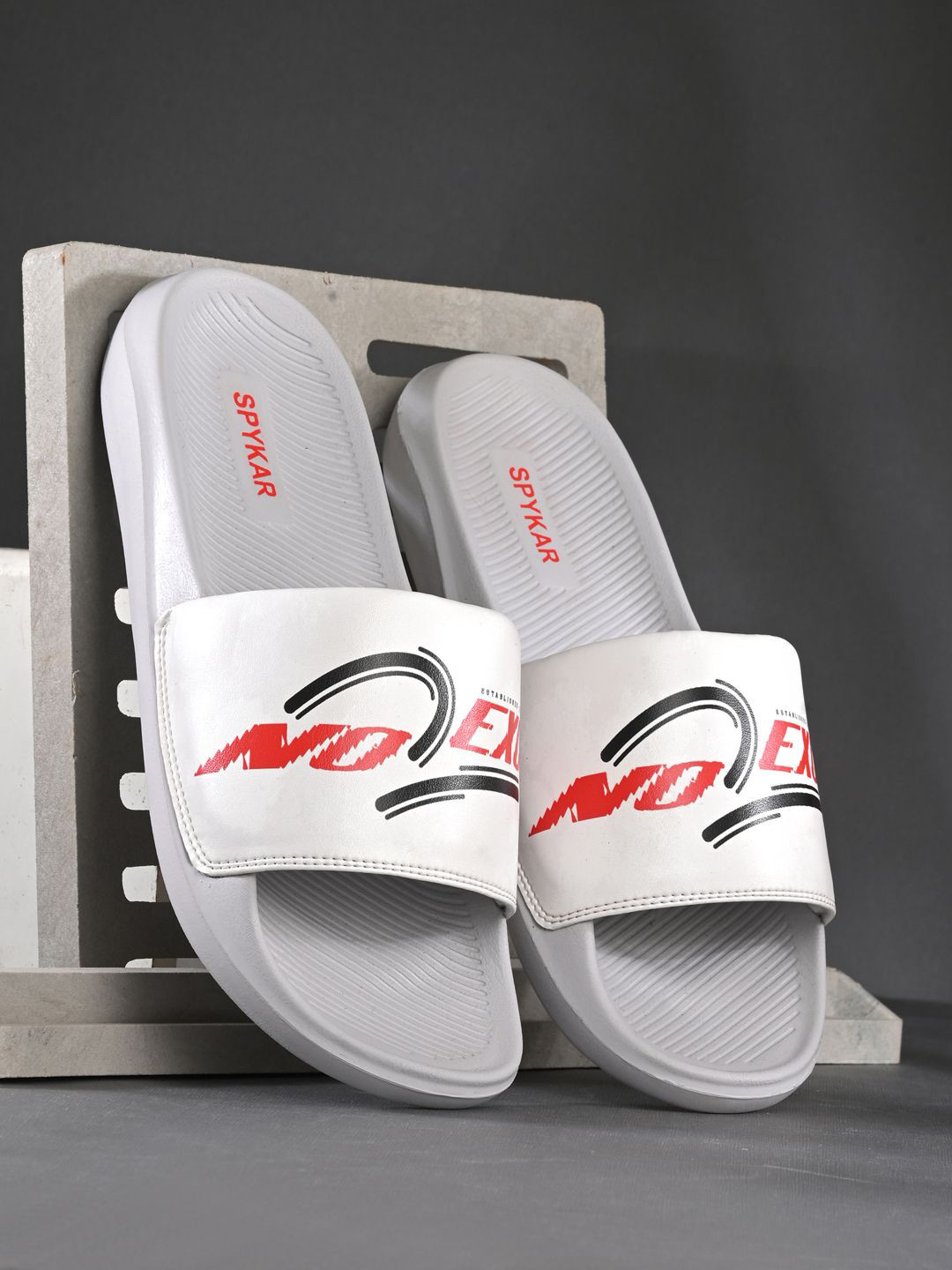 Buy SPYKAR Men Printed Sliders - Flip Flops for Men 29973631 | Myntra