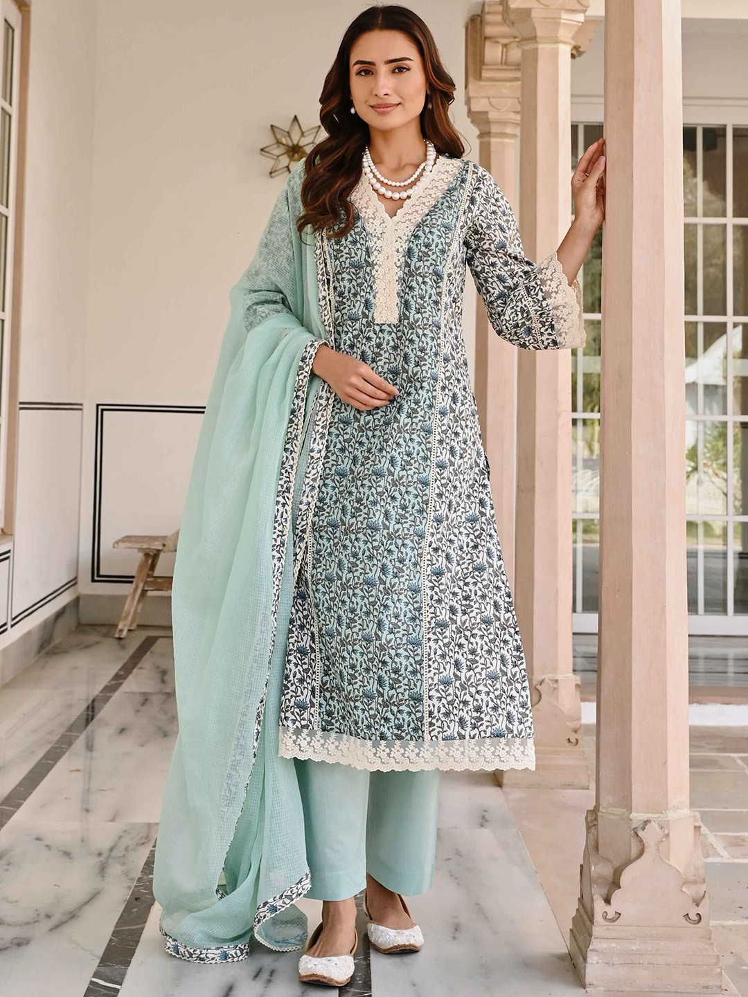 Buy KARAJ JAIPUR Floral Printed Thread Work Pure Cotton Kurta With ...